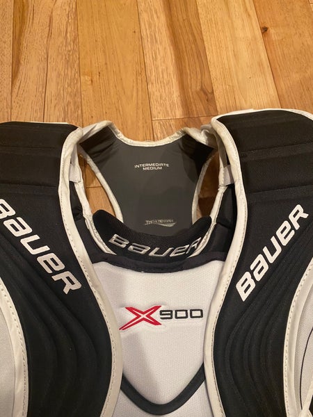 Used Medium Bauer Vapor X900 Goalie Chest Protector | SidelineSwap ...