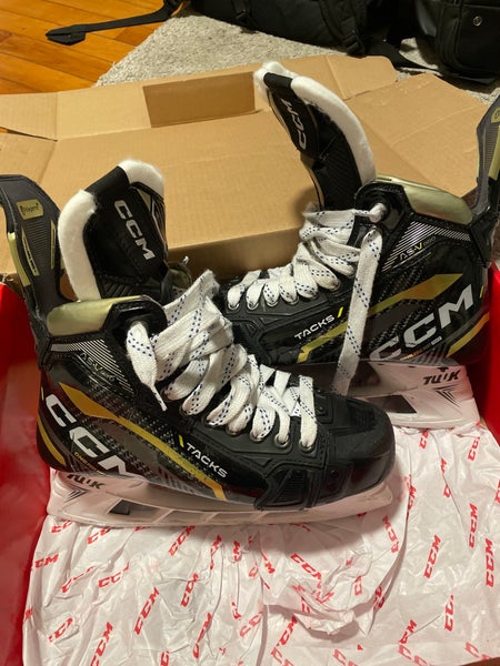 Senior CCM Regular Width Size 7 Tacks ASV Pro Hockey Skates ...