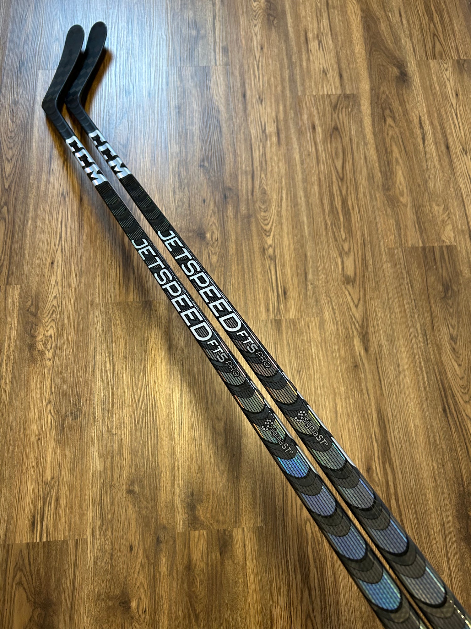 2 pack - CCM Trigger 7 pro (Dress FT5 Pro) RH 80 Flex P71 | SidelineSwap