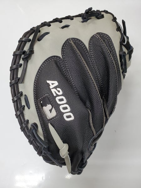 New Wilson A2000 1790 Catcher Right Hand Throw Glove 34" FREE SHIPPING | SidelineSwap | Buy and ...