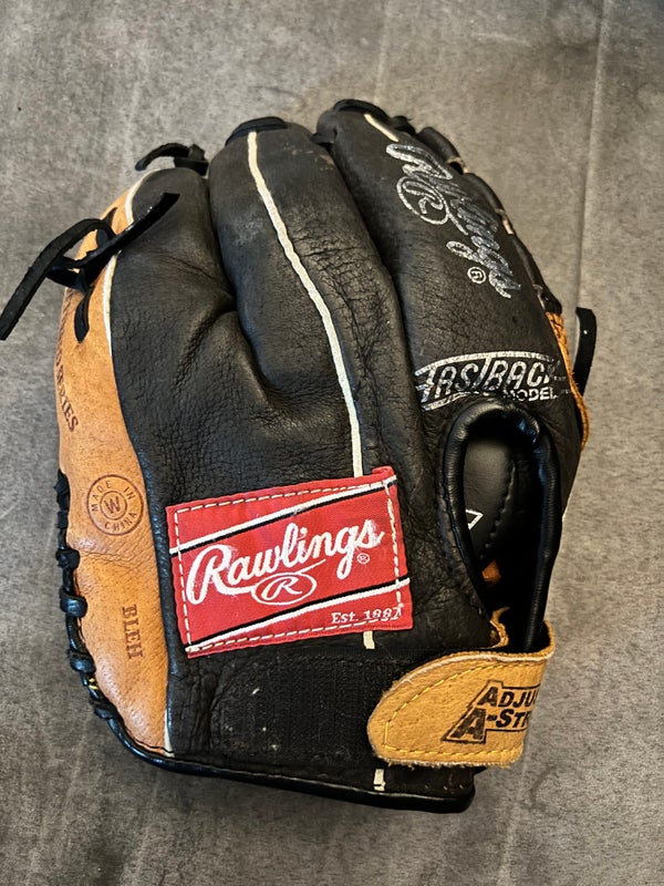 Used Rawlings Fastback Right Hand Throw Baseball Glove (Softball Size) | SidelineSwap