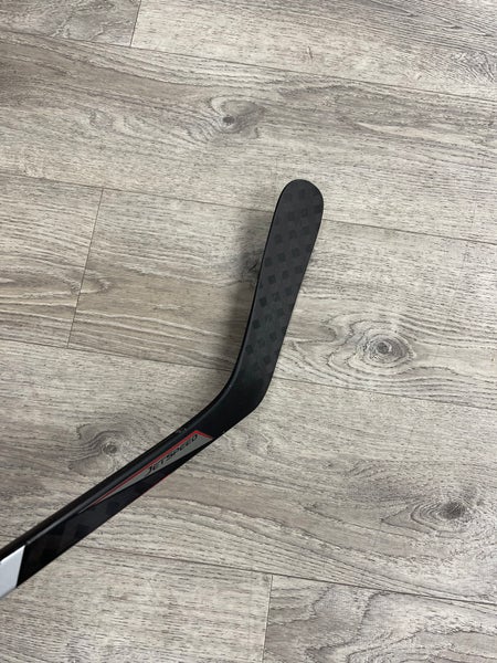 Ccm Jetspeed FT3 Team P90 75 Flex | SidelineSwap | Buy and Sell on ...