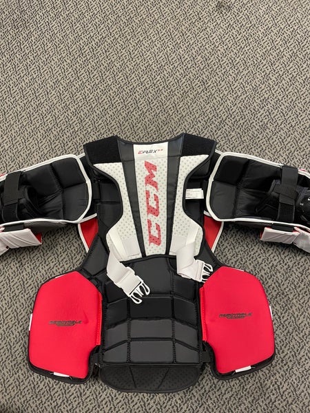 CCM EFLEX 5.9 Senior Medium goal chest | SidelineSwap | Buy and Sell on ...