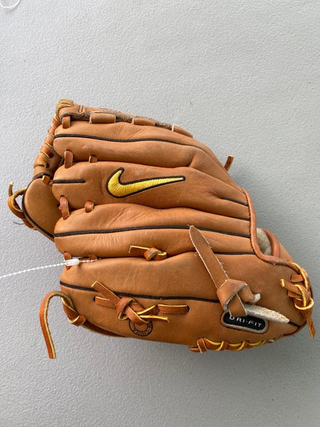 Used Nike Infield Baseball Glove | SidelineSwap
