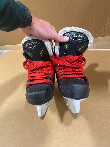 Junior Used CCM RibCor 76K Hockey Skates D&R (Regular) 2.5 ...