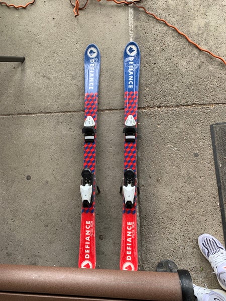 Used Kid's Defiance Puzzle 130cm Mountain & Carving Skis With Tyrolia ...