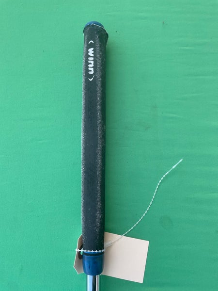 Used Women's Adams Right Mallet Putter 33.5" | SidelineSwap | Buy and ...