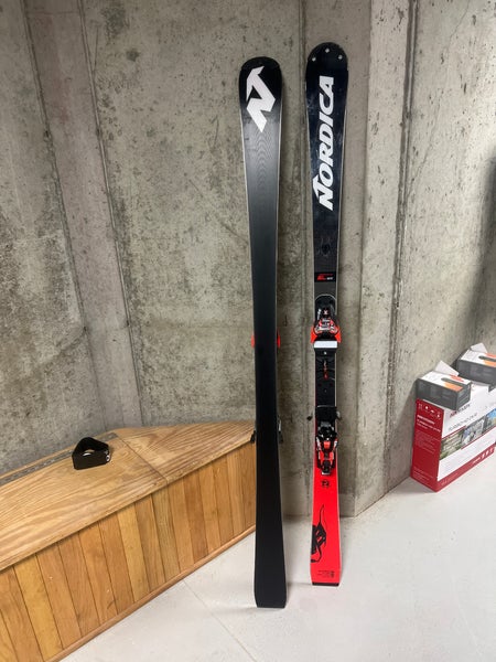 Unisex 2022 Racing With Bindings Max Din 18 Dobermann SL WC Skis | SidelineSwap | Buy and Sell ...