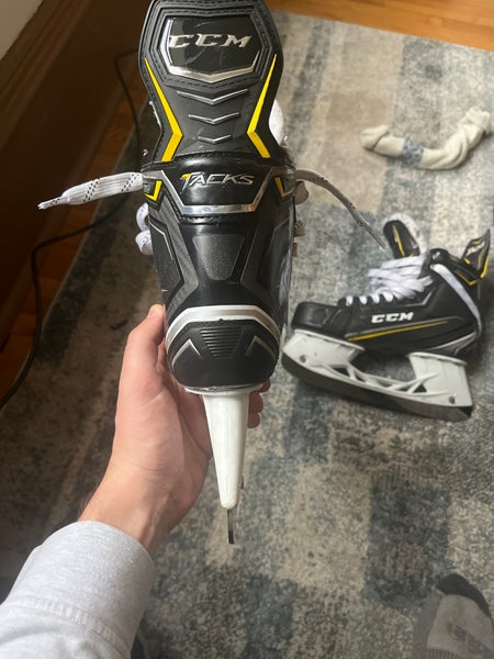 Used CCM Regular Width Size 9 Tacks 9090 Hockey Skates | SidelineSwap ...