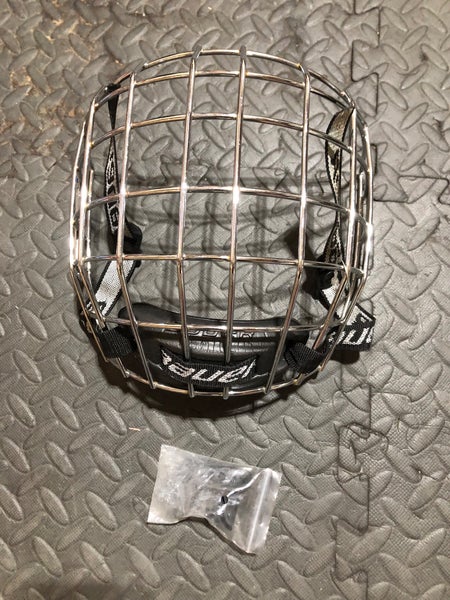 New LARGE Bauer RBE III Full Cage | SidelineSwap | Buy and Sell on ...
