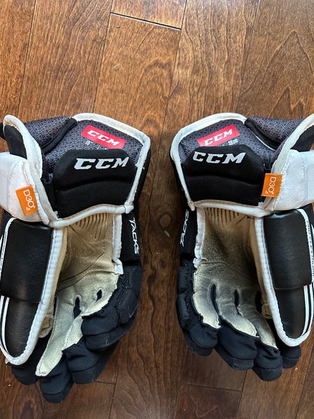 Used CCM 15" Tacks 4 roll pro 2 Gloves | SidelineSwap | Buy and Sell on ...