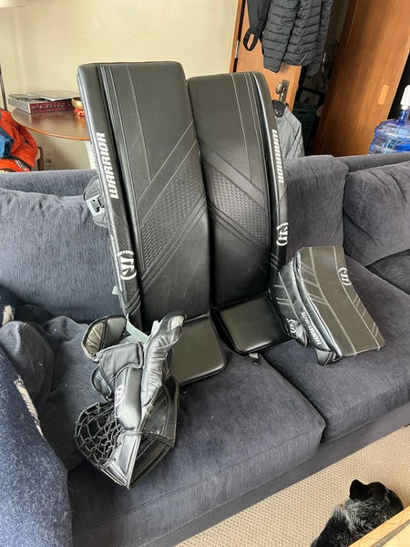 Nearly new Warrior G6 36+1.5” with Full Right G3 glove & blocker | SidelineSwap | Buy and Sell ...