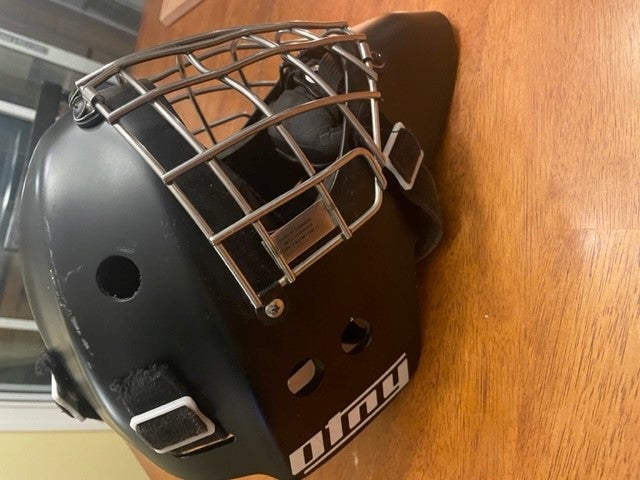 OTNY Hockey Goalie Mask. JR CSA X1 | SidelineSwap | Buy and Sell on ...
