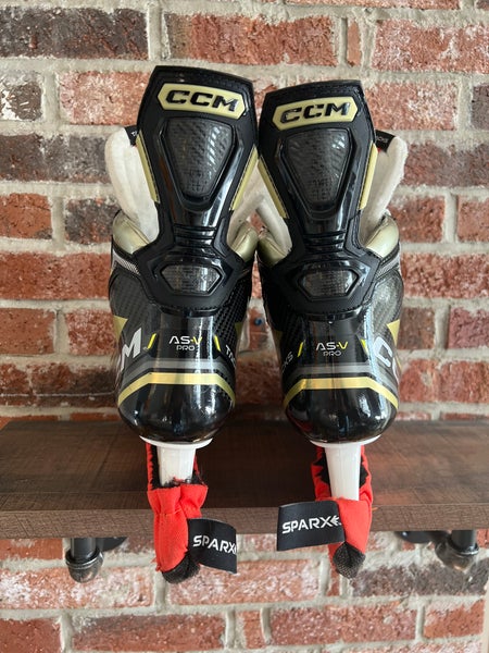 Used CCM Regular Width Size 9.5 Tacks ASV Pro Hockey Skates ...