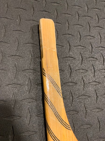 Bauer 6000 Wood Blade Left PM9 Hossa | SidelineSwap | Buy and Sell on ...