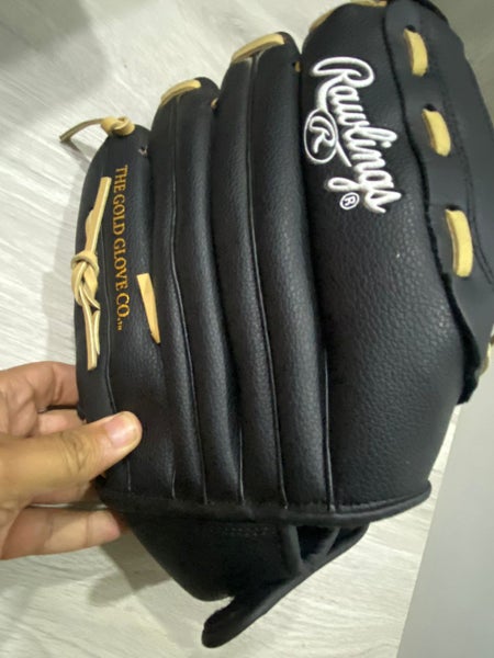 Black New Rawlings Heart of the Hide | SidelineSwap | Buy and Sell on ...