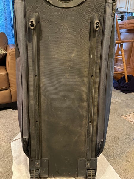 Bownet Commander travel bag | SidelineSwap | Buy and Sell on SidelineSwap