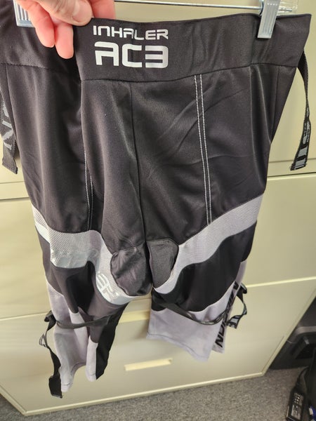 New Mission AC3 Inline Pants Junior Small | SidelineSwap | Buy and Sell ...