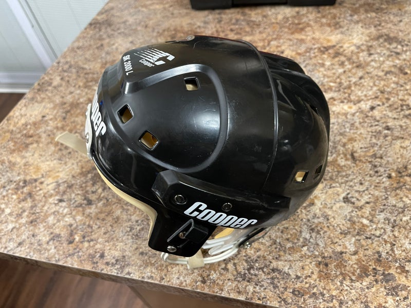 Vintage Black Cooper SK2000 L Hockey Helmet | SidelineSwap | Buy and ...
