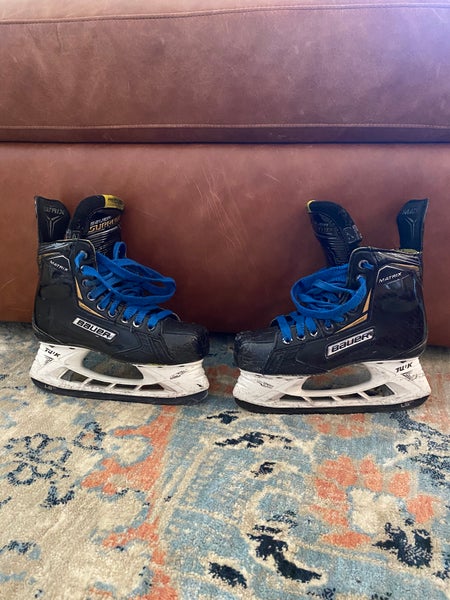 Junior Used Bauer Supreme matrix Hockey Skates Regular Width Size 2 ...