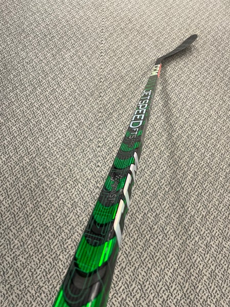CCM Jetspeed FT5 Pro Green 75 flex P28 curve right hand stick ...