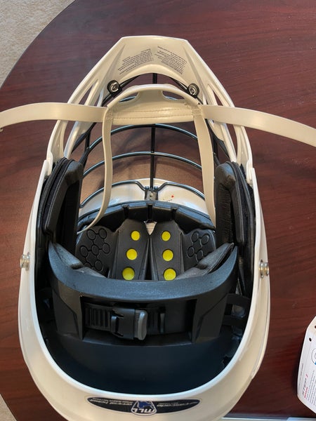 New Cascade R Helmet | SidelineSwap | Buy and Sell on SidelineSwap