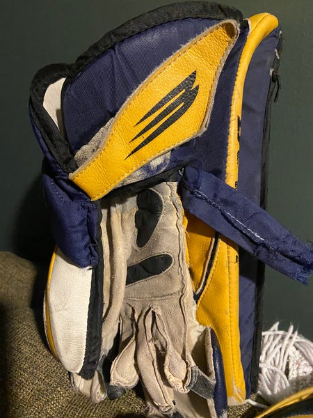 Vintage Bauer Reactor 6000 Glove And Blocker | SidelineSwap | Buy and ...