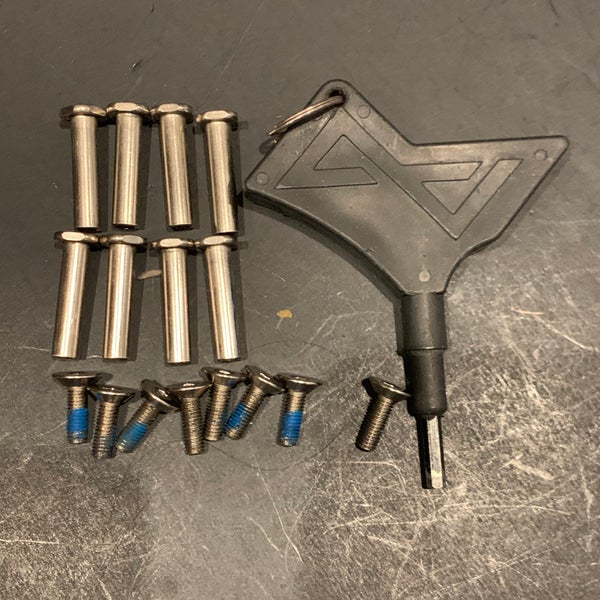 Used Hi-Lo Kryptonium Roller Hockey Chassis Senior Medium - PLEASE READ ...