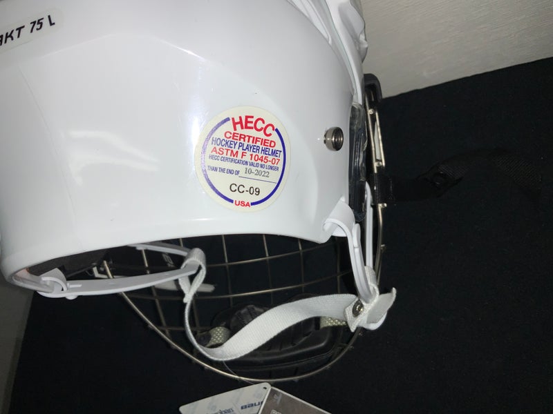 New Large White Bauer Re-Akt 75 Helmet combo with face mask HECC 10 ...