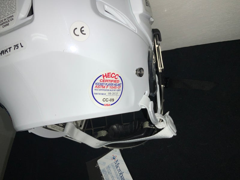 New Large White Bauer Re-Akt 75 Helmet combo with face mask HECC 8 ...