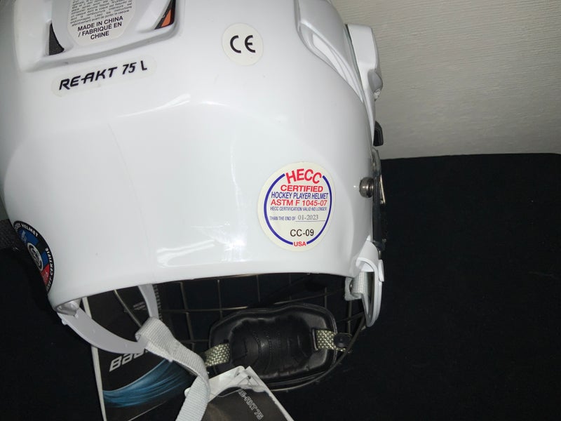 New Large White Bauer Re-Akt 75 Helmet combo with face mask HECC 1 ...