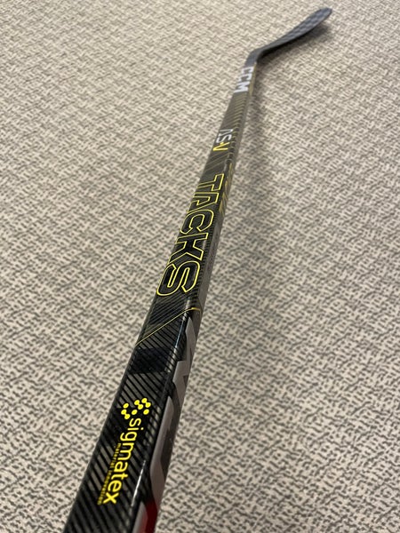 CCM Tacks ASV 75 flex P29 curve right hand stick | SidelineSwap | Buy ...