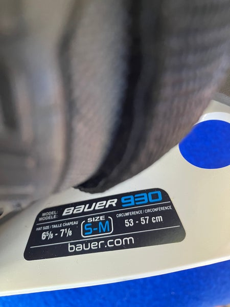 Used Bauer 930 Goalie Mask | SidelineSwap | Buy and Sell on SidelineSwap