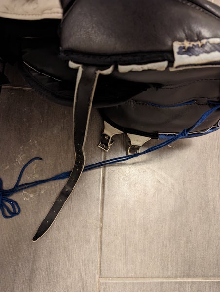 Used 33" Simmons Matrix Goalie Leg Pads | SidelineSwap | Buy and Sell ...