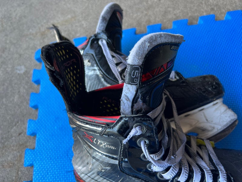 Intermediate Bauer Regular Width Size 5 LTX PRO + Hockey Skates ...