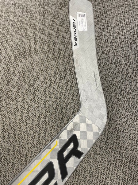 Bauer Supreme Mach 27” P31 curve goal stick | SidelineSwap | Buy and ...