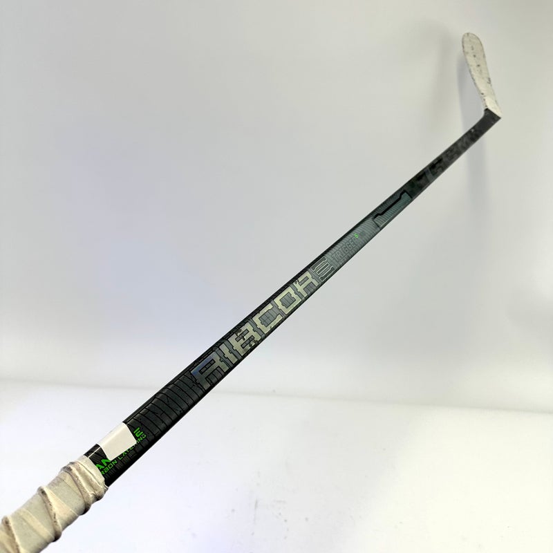 Trigger 6 mackinnon pro curve | SidelineSwap