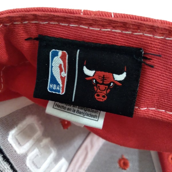 Adidas NBA Chicago Bulls Spell Out Youth Adjustable Cap OSFM ...