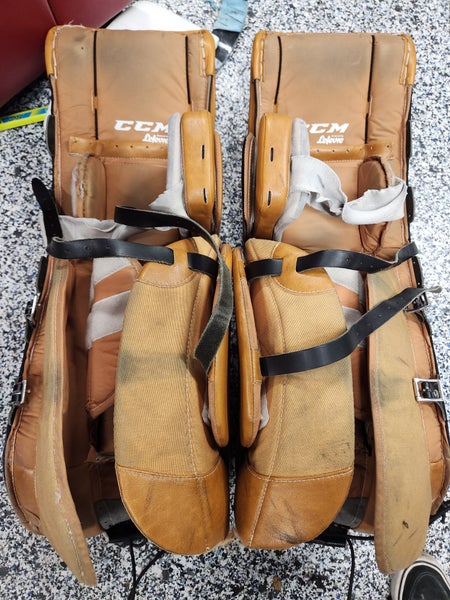 Senior Used CCM Retro Flex Pro | SidelineSwap | Buy and Sell on ...