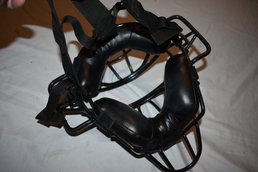Diamond DFM-20 Catcher/Umpire Face Mask, Black | SidelineSwap | Buy and ...