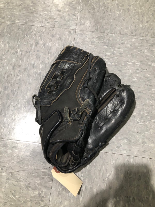 Pitcher's Baseball Gloves & Mitts | New and Used on SidelineSwap