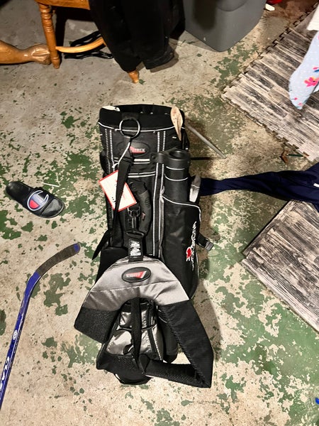 Molson Golf Carry Bag | SidelineSwap | Buy and Sell on SidelineSwap