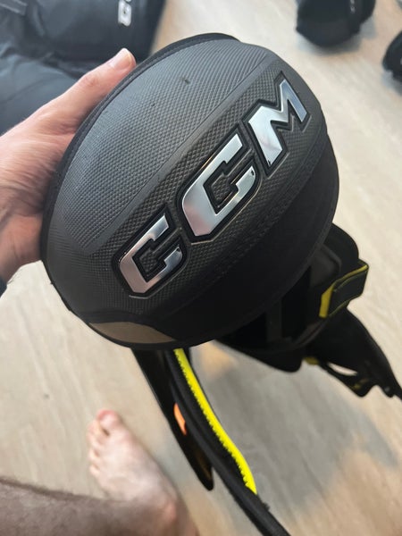 Used Large CCM ASV Tacks Shoulder Pads | SidelineSwap | Buy and Sell on ...