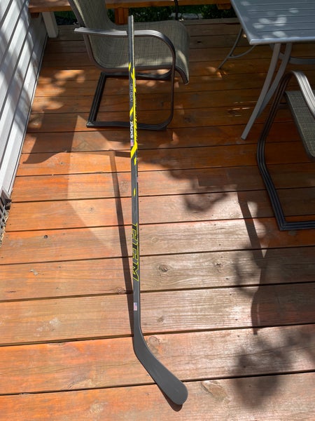 Auston Matthews Senior CCM Pro Stock Tacks Hockey Stick | SidelineSwap ...