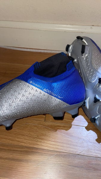 Blue Men's Molded Cleats Nike phantom vision Cleats | SidelineSwap ...