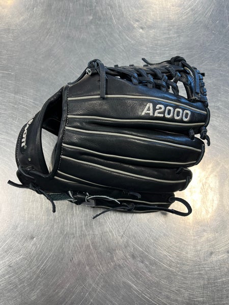 Like New LHT Wilson 11.5" A2000 1789 Baseball Glove | SidelineSwap ...