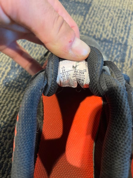 Black Used Kid's Size 2Y Nike Footwear | SidelineSwap | Buy and Sell on ...