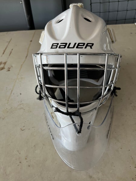 Used Bauer 930 Goalie Mask | SidelineSwap | Buy and Sell on SidelineSwap