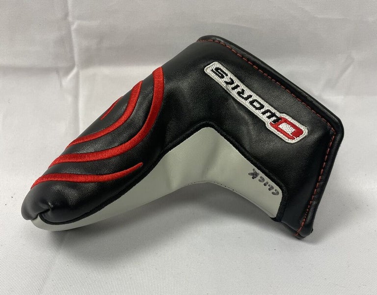 Odyssey O-Works Blade Putter Headcover Black Fuzzy V Closure ...