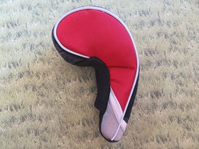 TaylorMade R7 XD Hybrid Headcover | SidelineSwap | Buy and Sell on ...